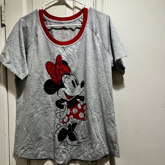 Disney | Tops | Disneys Minnie Mouse Crew Neck Tshirt | Poshmark